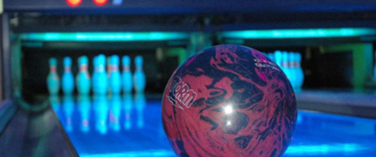 Bowling for Stag Dos | Pissup Tours